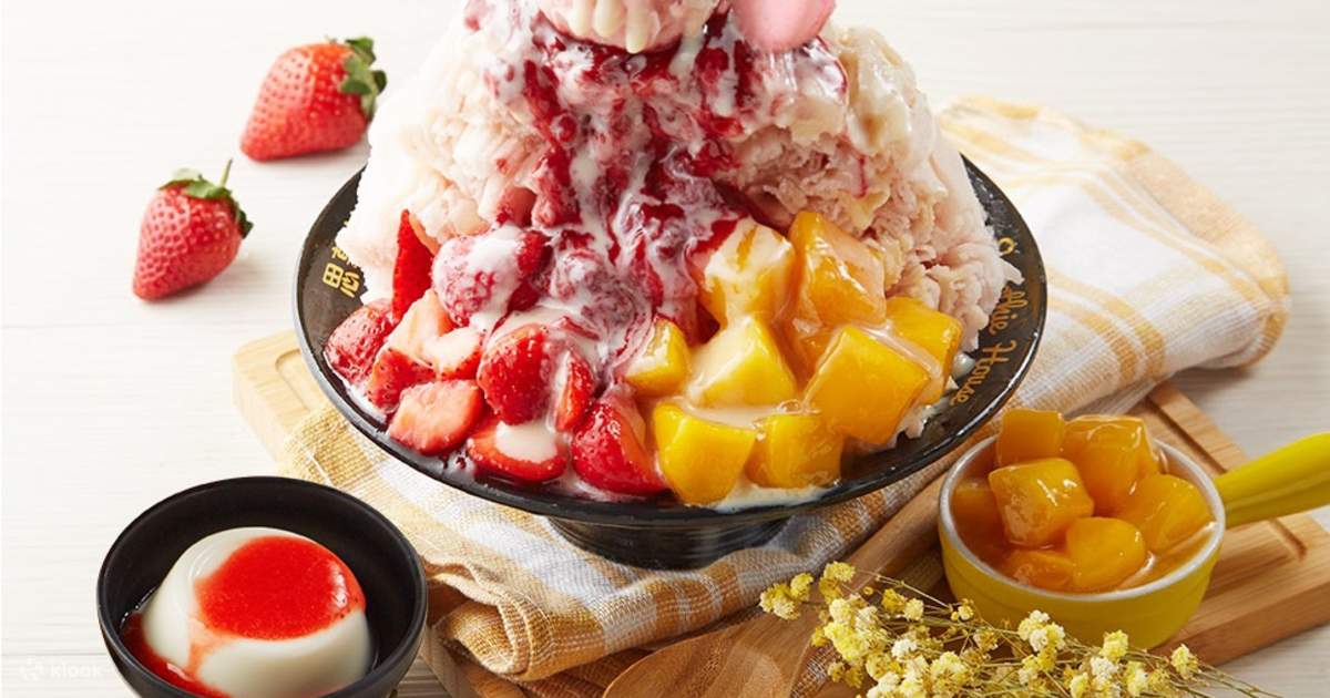 Mango Shaved Ice at Smoothie House No. 2 Grand at Dongmen Station, Taipei
