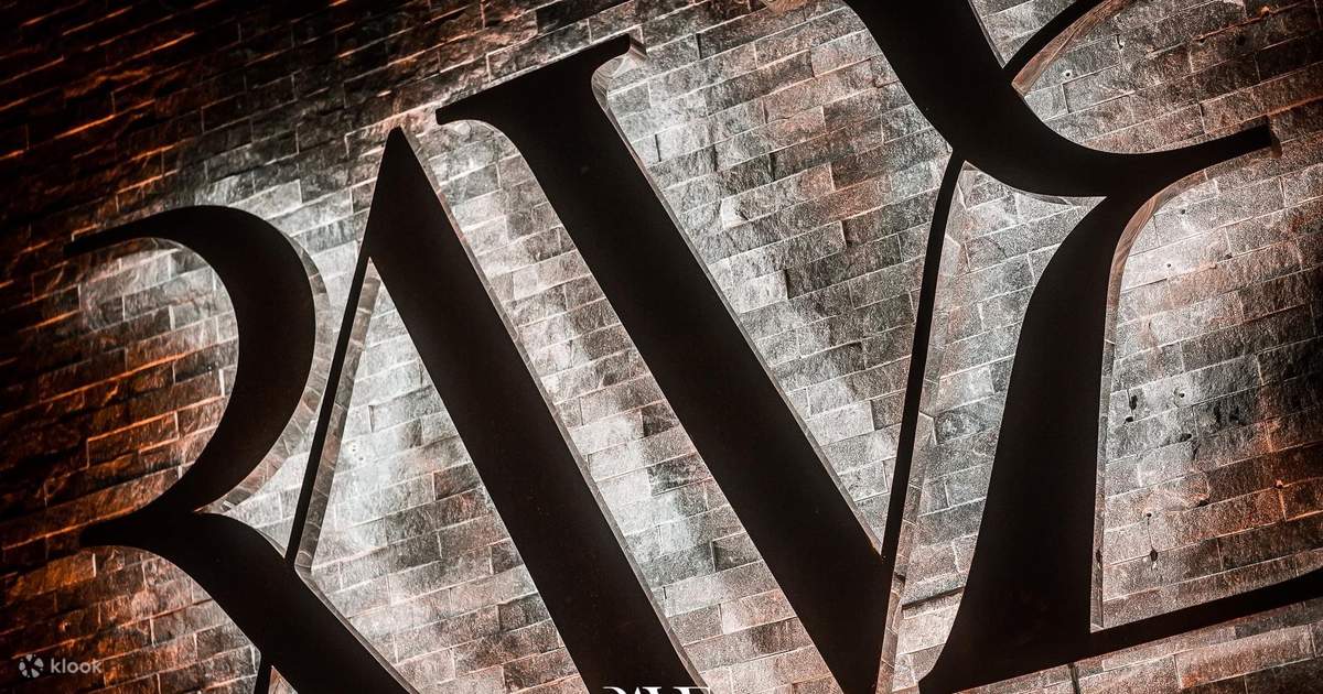 RAVE Pattaya Pub & Bar