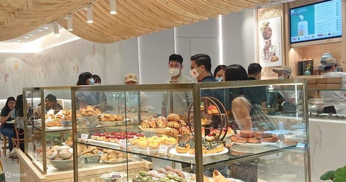 Charlie Tea in Takashimaya Shopping Centre