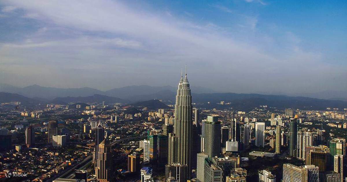 Restoran Berputar Atmosphere 360 di Menara KL