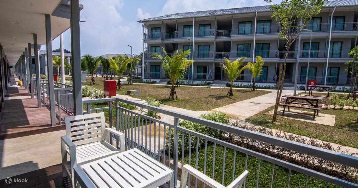 2D1N Stay at Royale Chulan Cherating Chalet - Klook United States US