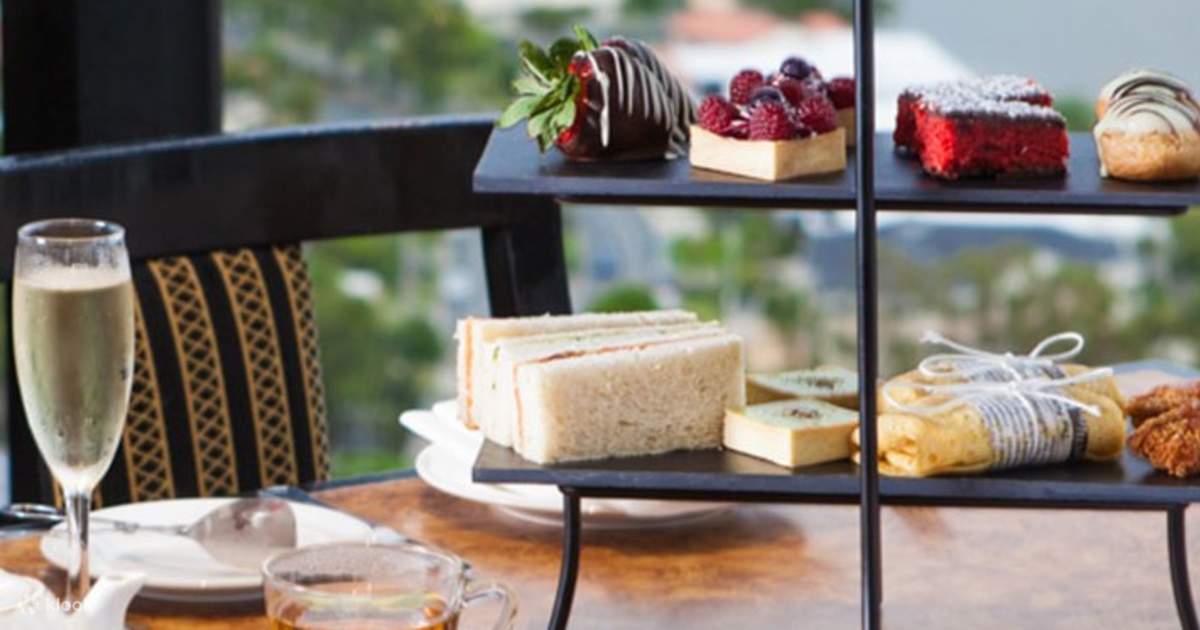 Four Winds 360º Revolving Restaurant Lunch and Dinner Buffet Vouchers ...