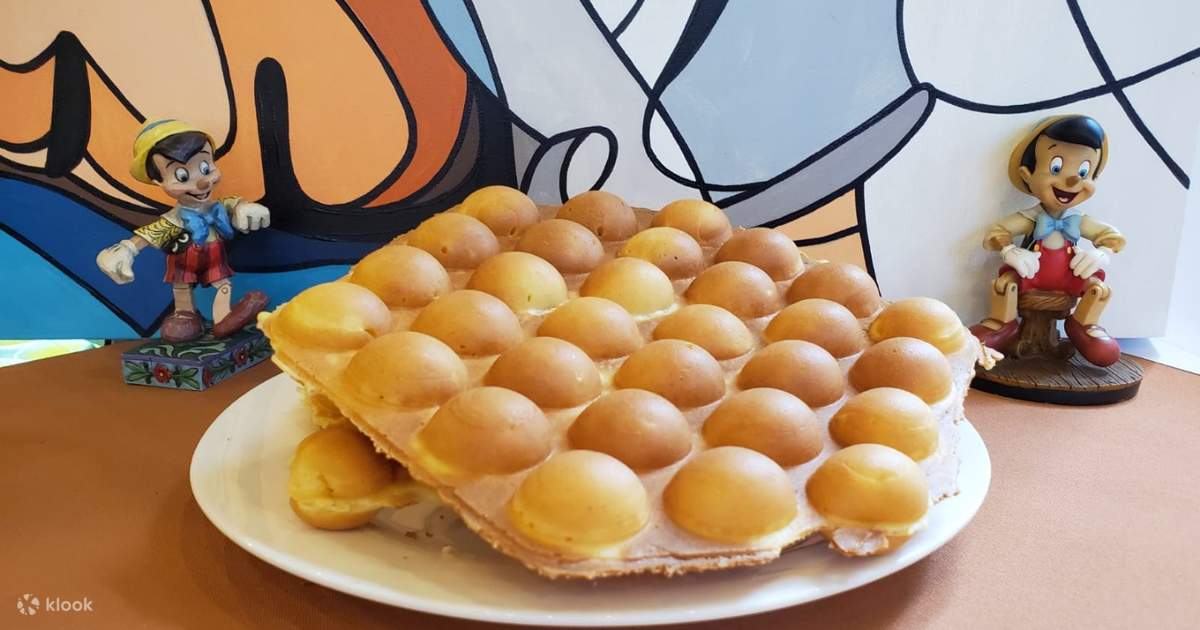 Egg Puffs with Drinks at Mammy Pancake in Yuen Long, Hong Kong