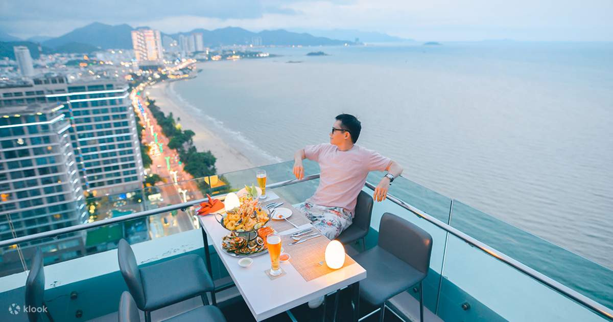 Seafood Dinner in Altitude Rooftop Bar at Sheraton Nha Trang