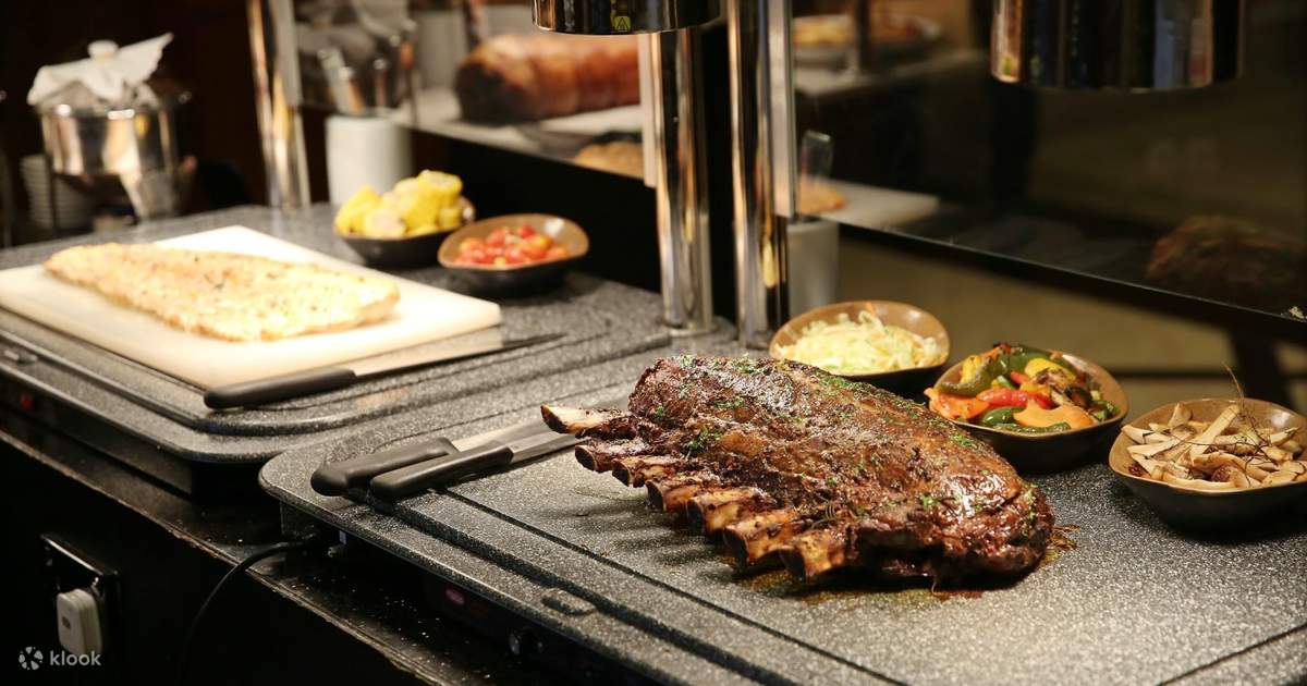Buffet at Sheraton Hanoi Hotel (Oven D'or Restaurant)