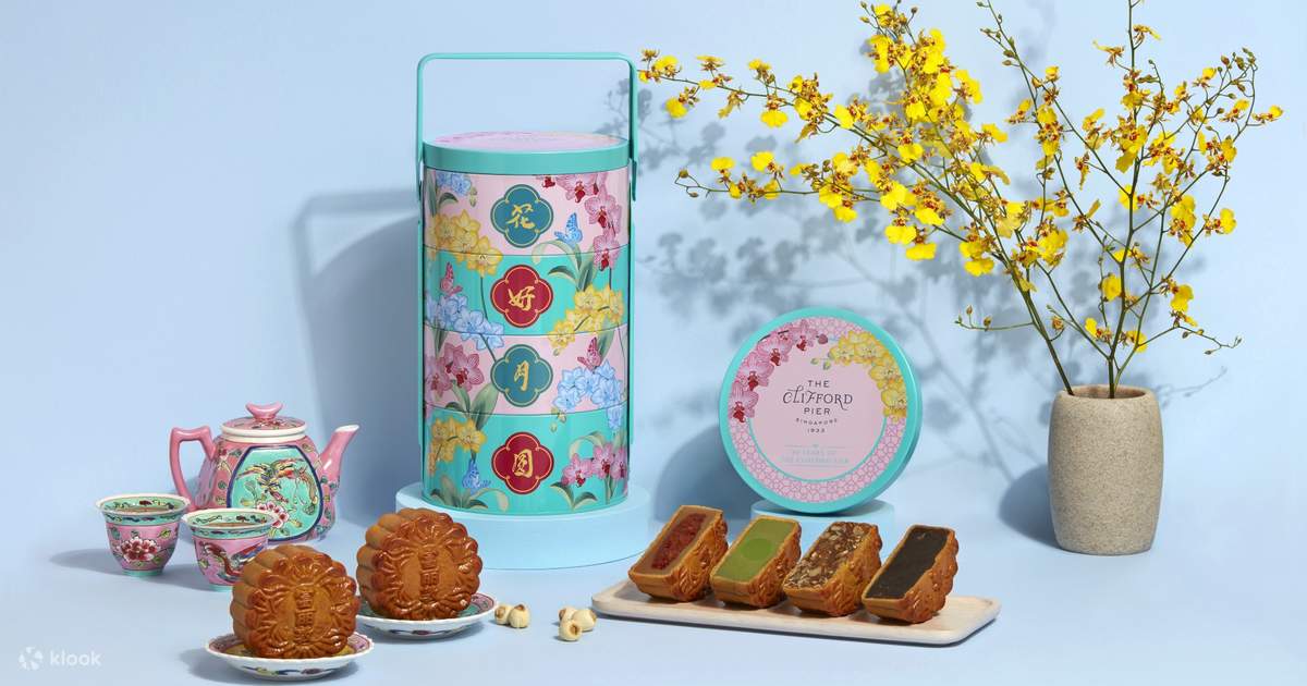 The Fullerton Cake Boutique Mid-Autumn Mooncakes
