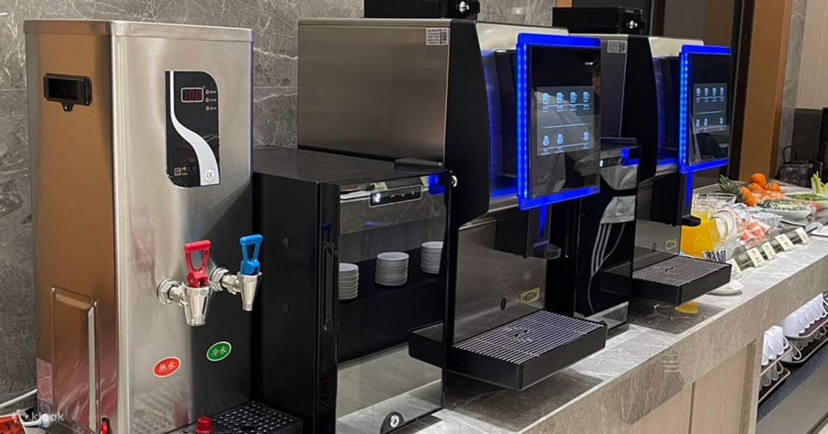 Rococo Tea House by Hamp Court Palaze