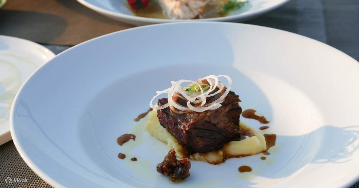 Western Dinner Sets at Vertigo in Banyan Tree Bangkok