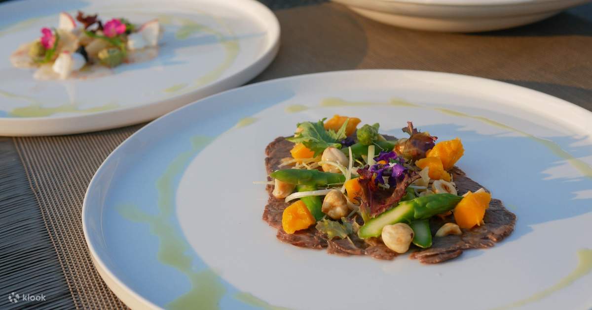 Western Dinner Sets at Vertigo in Banyan Tree Bangkok