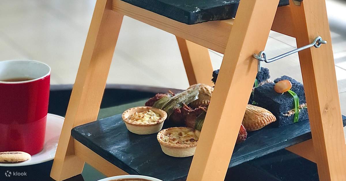 Lobby Lounge in Shangri La Rasa Ria