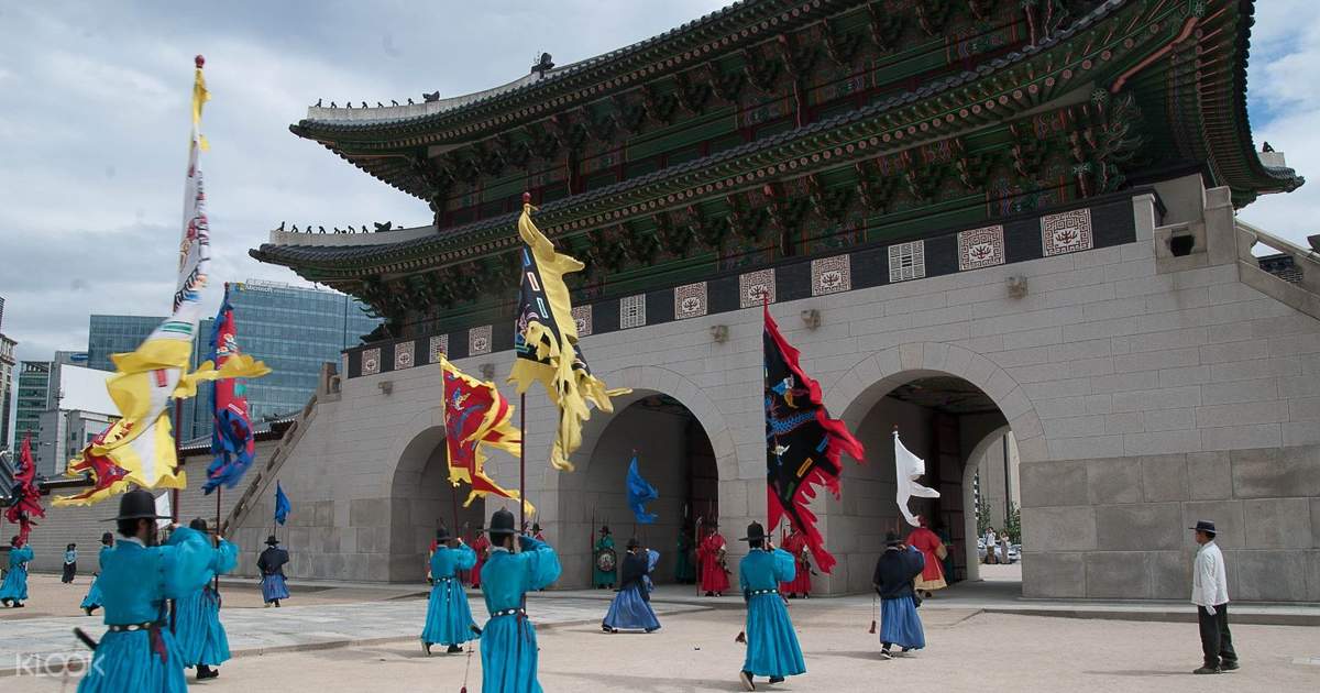 Joseon Palaces & Folk History - Klook Australia