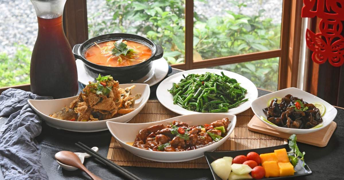 Meal Sets for 2-10 at Oriental Cuisine Guizhou at Daqiaotou Station ...