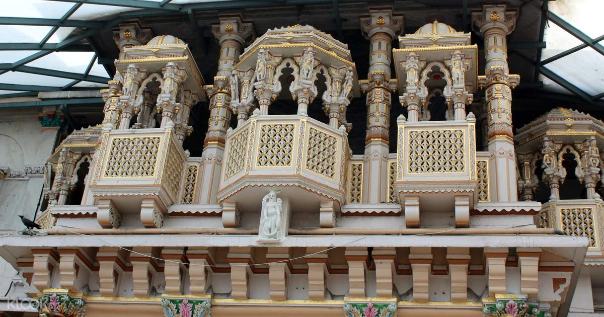 Spiritual Temple Tour of Mumbai, India