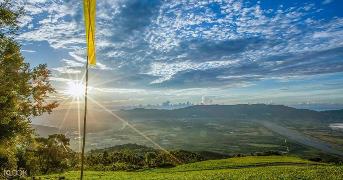 Paragliding Experience in Hualien, Taiwan