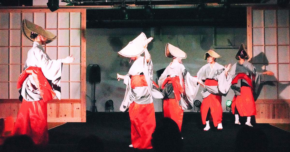Tokyo: Japanese song and dance cultural performance at Tokyo Tower ...