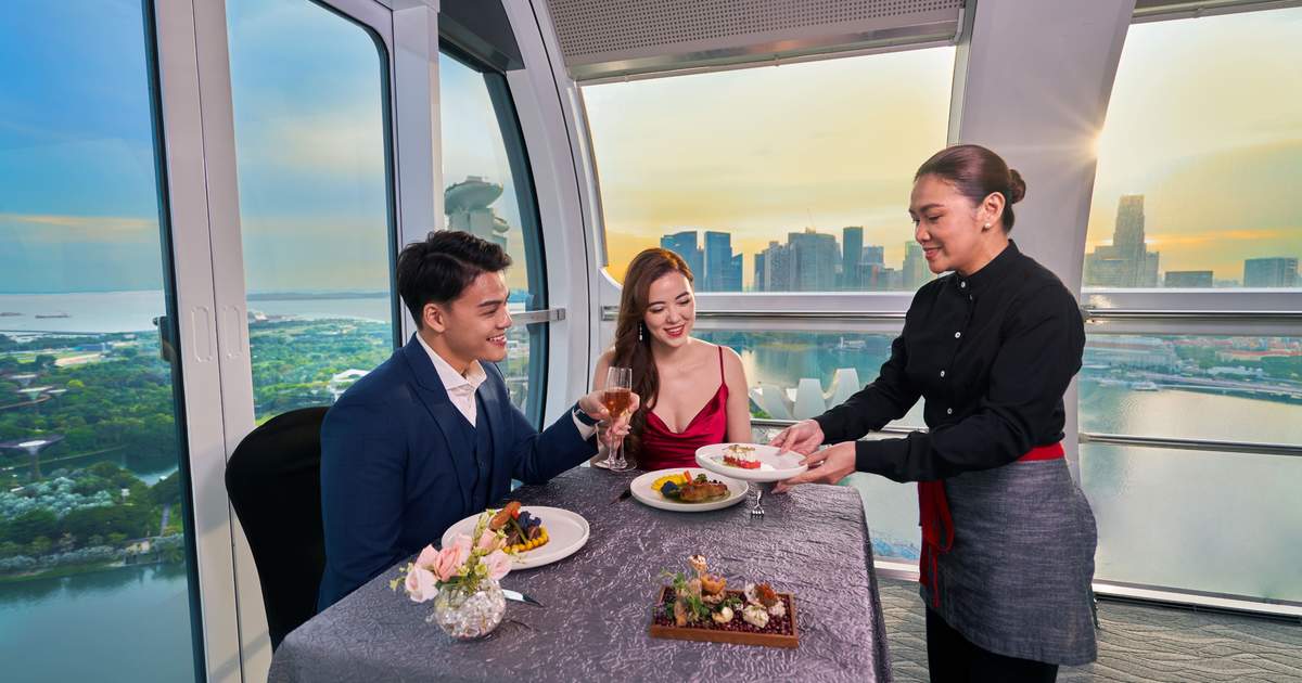 165 Sky Dining by Singapore Flyer - Klook Singapore