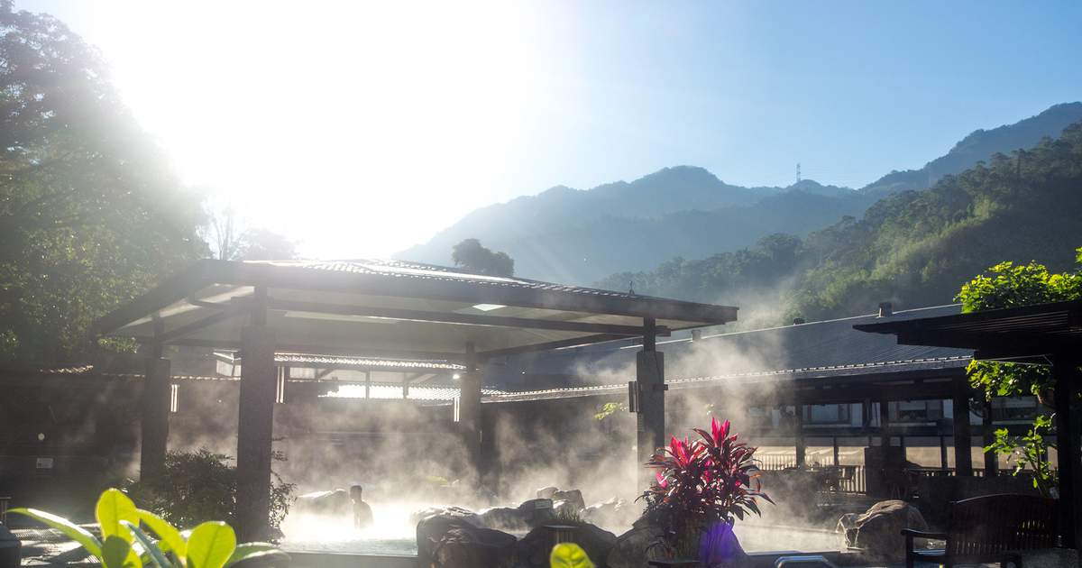 New Taipei: Sanxia Dabaigen Forest Hot Spring Hotel - Forest Garden ...