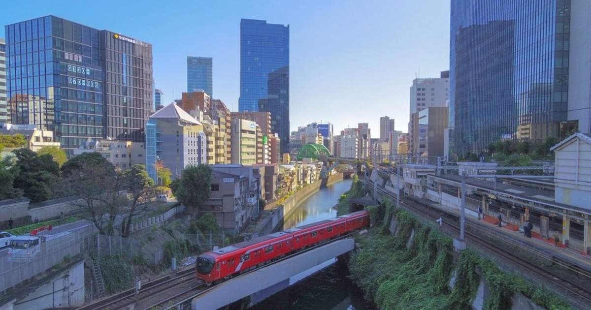 Online reservation for Makoto Shinkai's popular anime movie and Tokyo ...