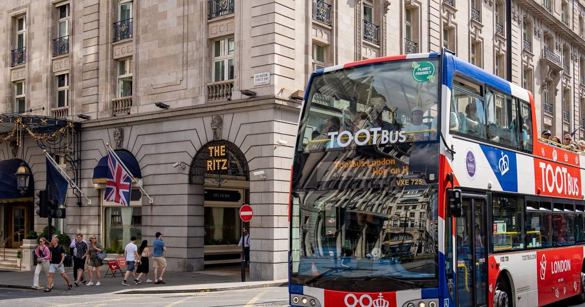 London Hop-On Hop-Off Bus by Tootbus - Klook Australia