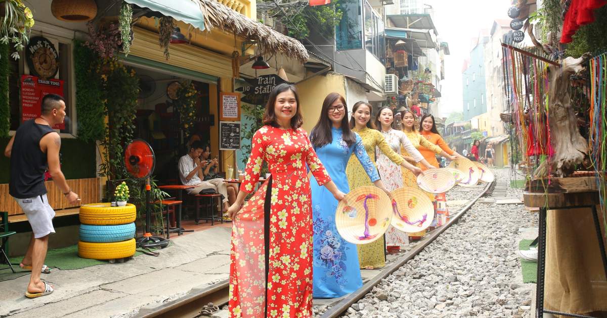 Hanoi Instagram Private Tour by Motorbike or Car - Klook