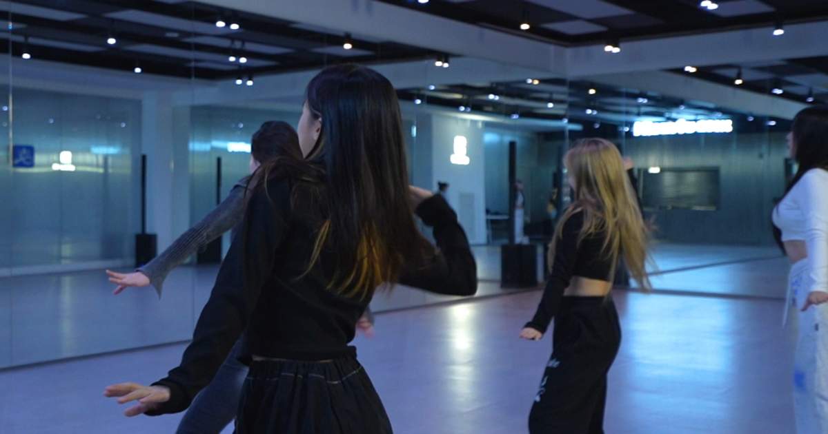 Ktown4u K-pop Dance One Day Class + Video Shooting Experience - Klook ...