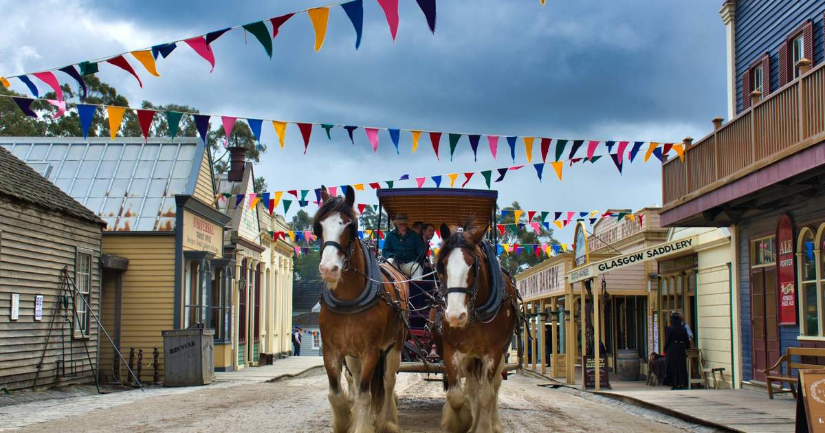 Sovereign Hill, Botanical Gardens and Melbourne Skydeck Bus Tour - Klook