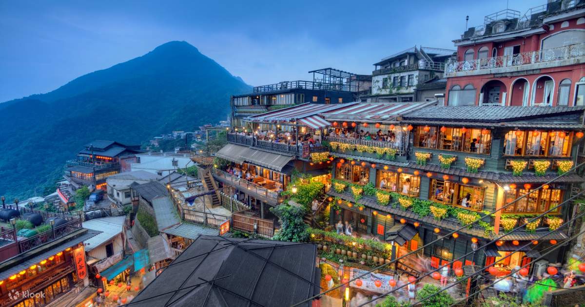 Taipei Departure: Fulong Green Tunnel Cycling & Jiufen Old Street Day ...