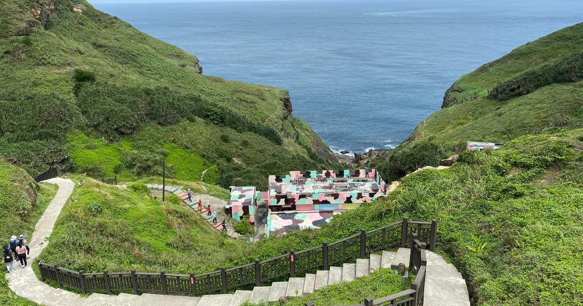New Taipei: Northeast corner | Bitoujiao Park & San Diaojiao Lighthouse ...