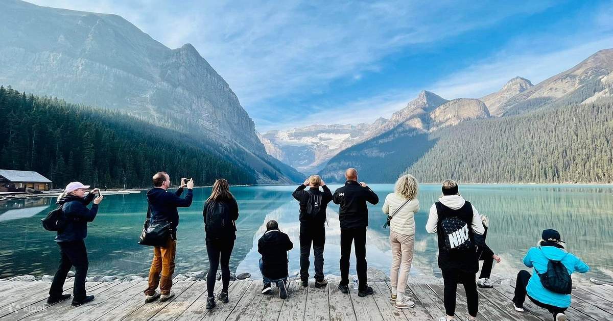 Explore Banff Lake Louise and Moraine on a Private Day Tour - Klook ...