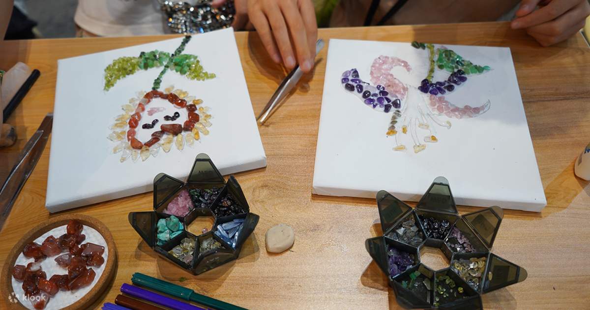 Gem Canvas Art Creation Experience - Klook