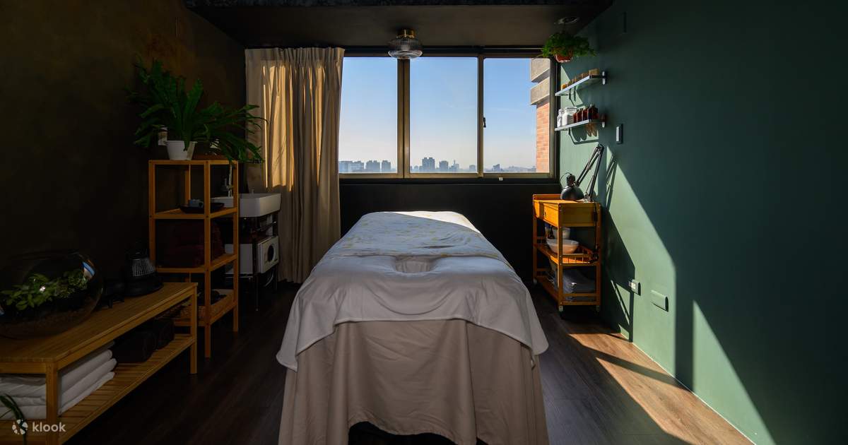 Japanese Aromatherapy - Essential Oil Massage & Private Sauna Steam ...