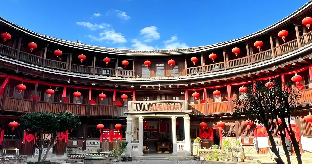Private one-day tour of Yongding Tulou Wangchengqilou from Xiamen - Klook