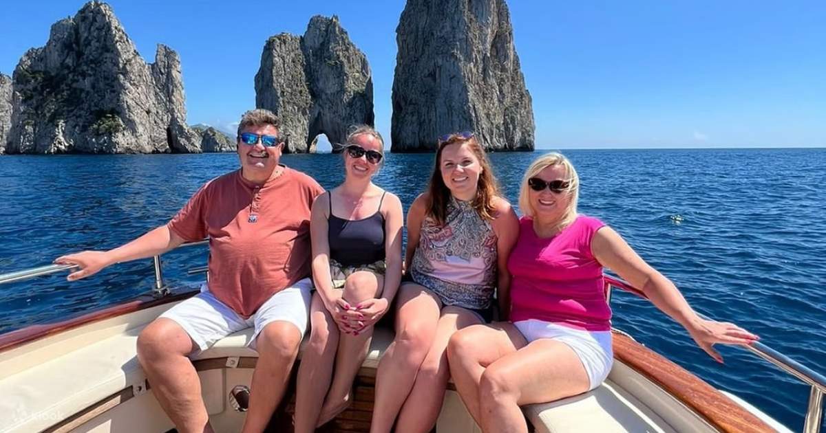 Capri half-day boat & guided tour - Klook