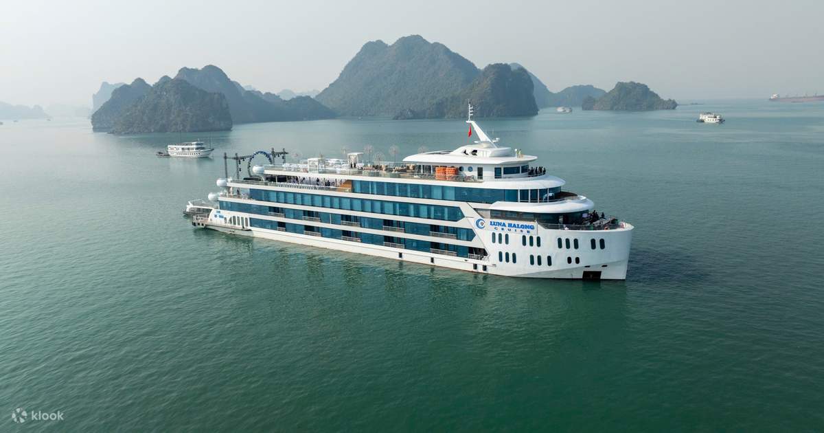 Explore Ha Long Bay Day Cruise Trip by Luna Halong Cruise, Viet Nam ...