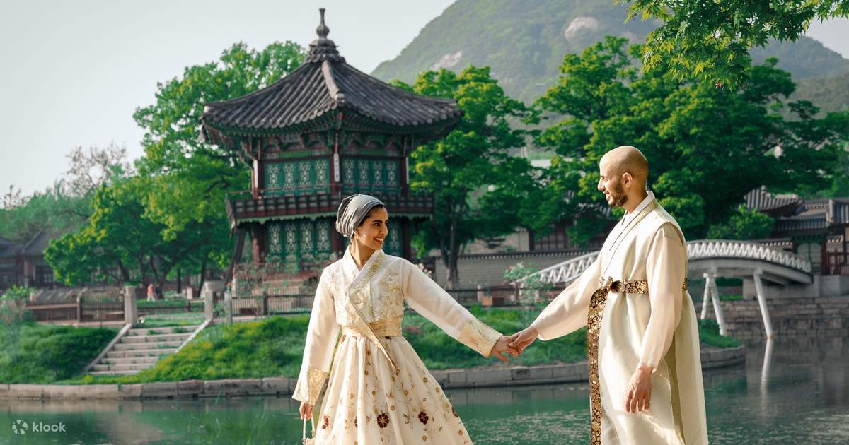 Gyeongbokgung K-drama Hanbok Experience by Daehanhanbok - Klook