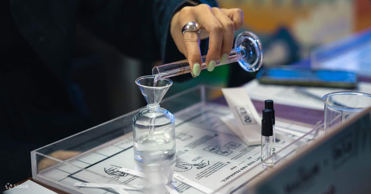 Perfume and aromatherapy blending Workshop in Singapore - Klook