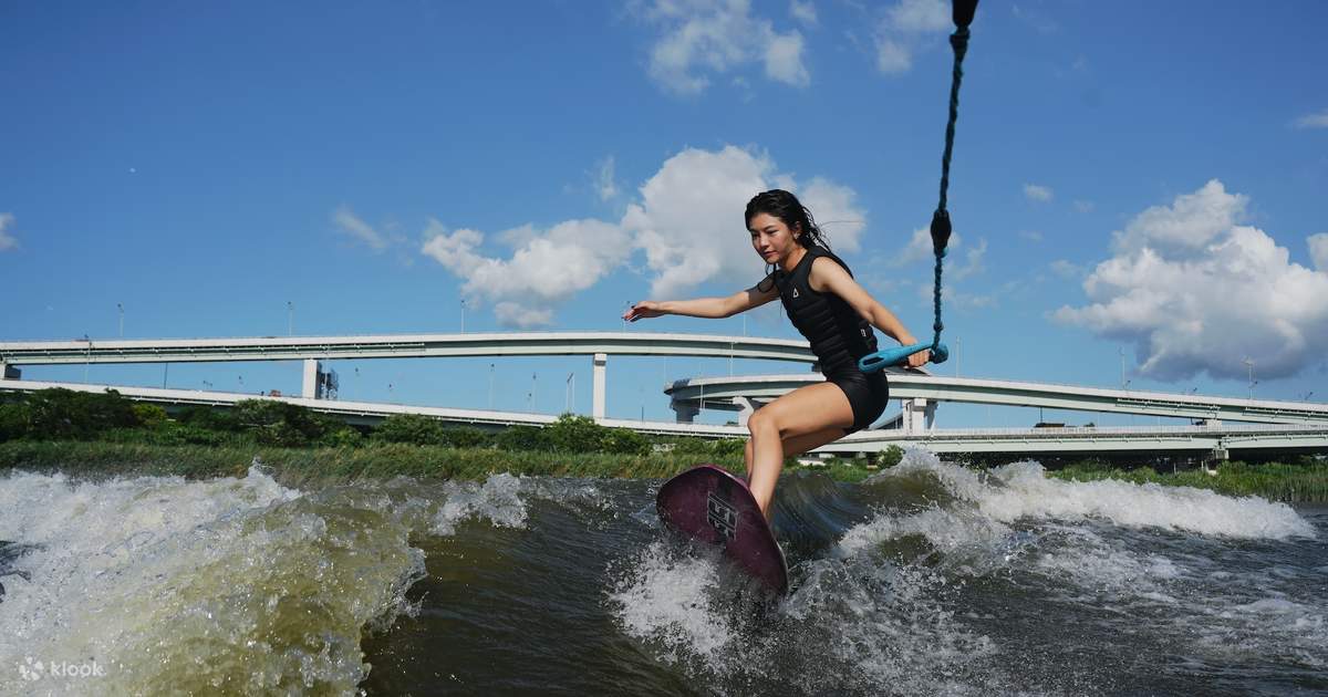 台北：Hee Ha Ha International Water Ski School での 3-in-1 水上スキー体験 | Klook