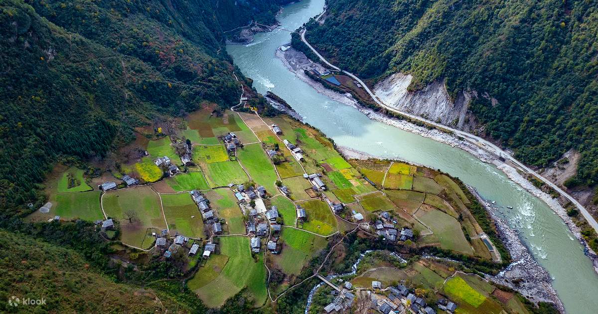 Luxury Yunnan 8 Days 7 Nights (Banyan Tree + Songtsam. Stone Moon Lodge ...