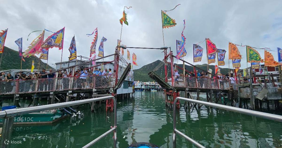 Tai O one-day tour of salted eggs & Nuomi Ci workshop - Klook