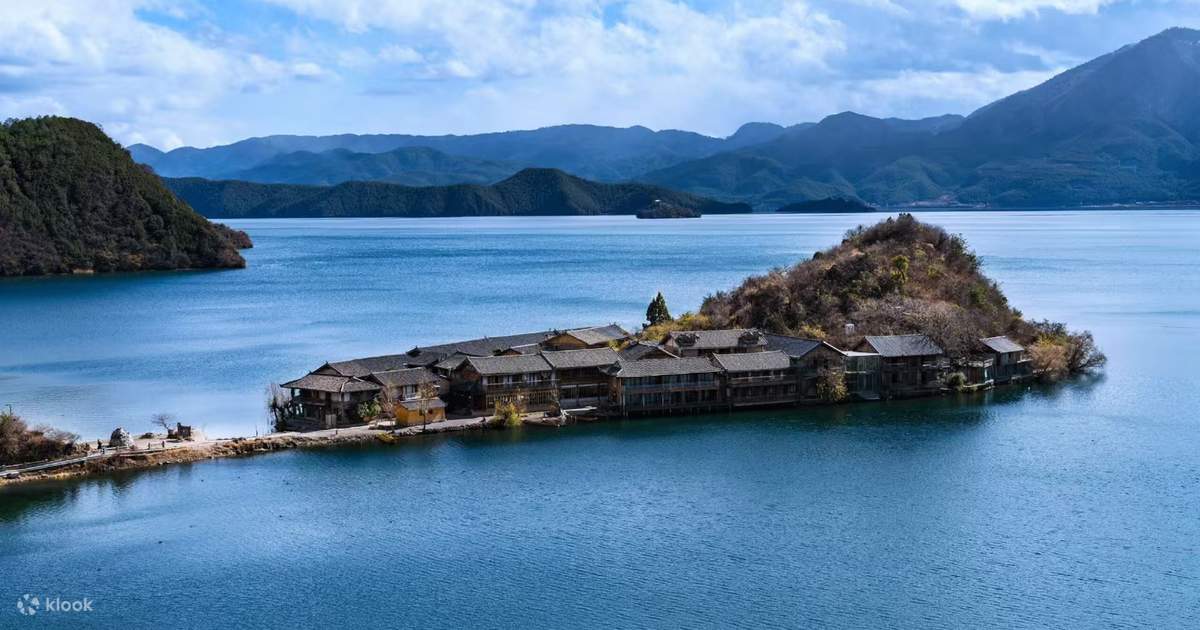 Yunnan Lijiang Lugu Lake One-Day Tour (2~15 people small group ...