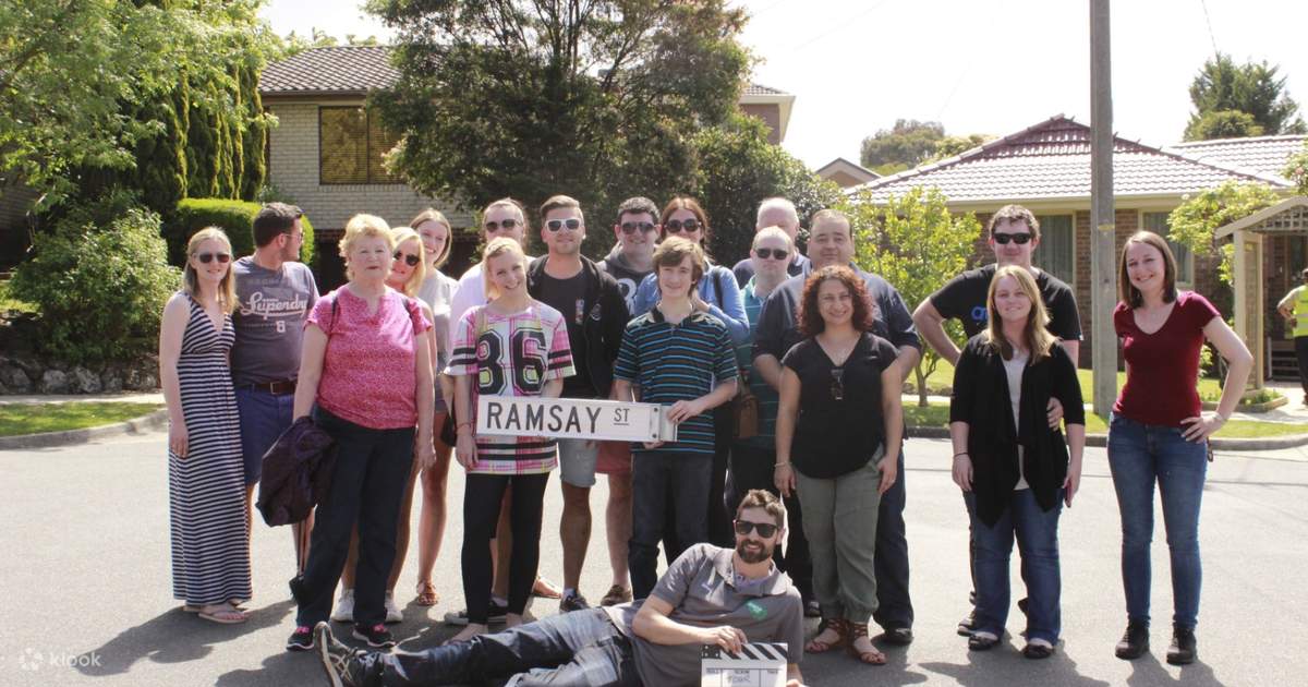 Official 'Neighbours' Half Day Tour of Ramsay Street with Star Meeting ...