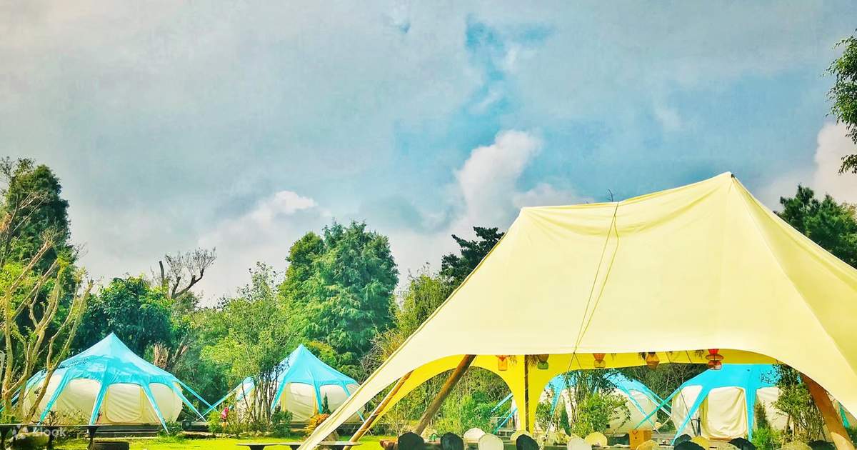 Miaoli: Zhaizhuoran lujosa mansión salvaje textura camping salvaje ...
