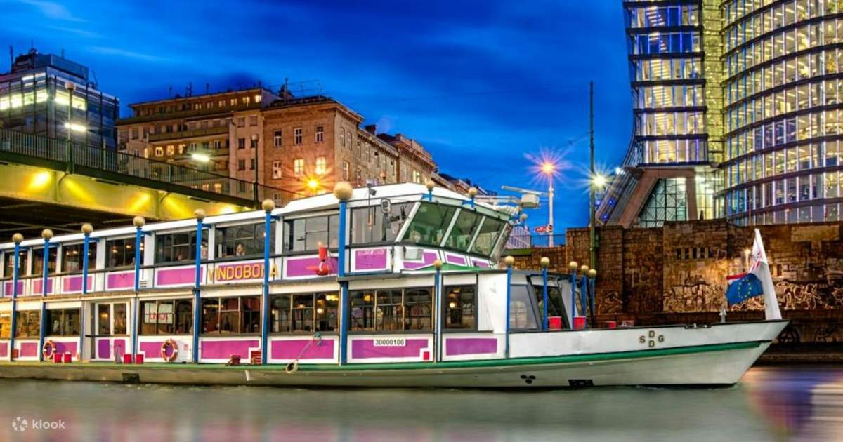 Danube dinner cruise with Viennese live music show in Vienna - Klook