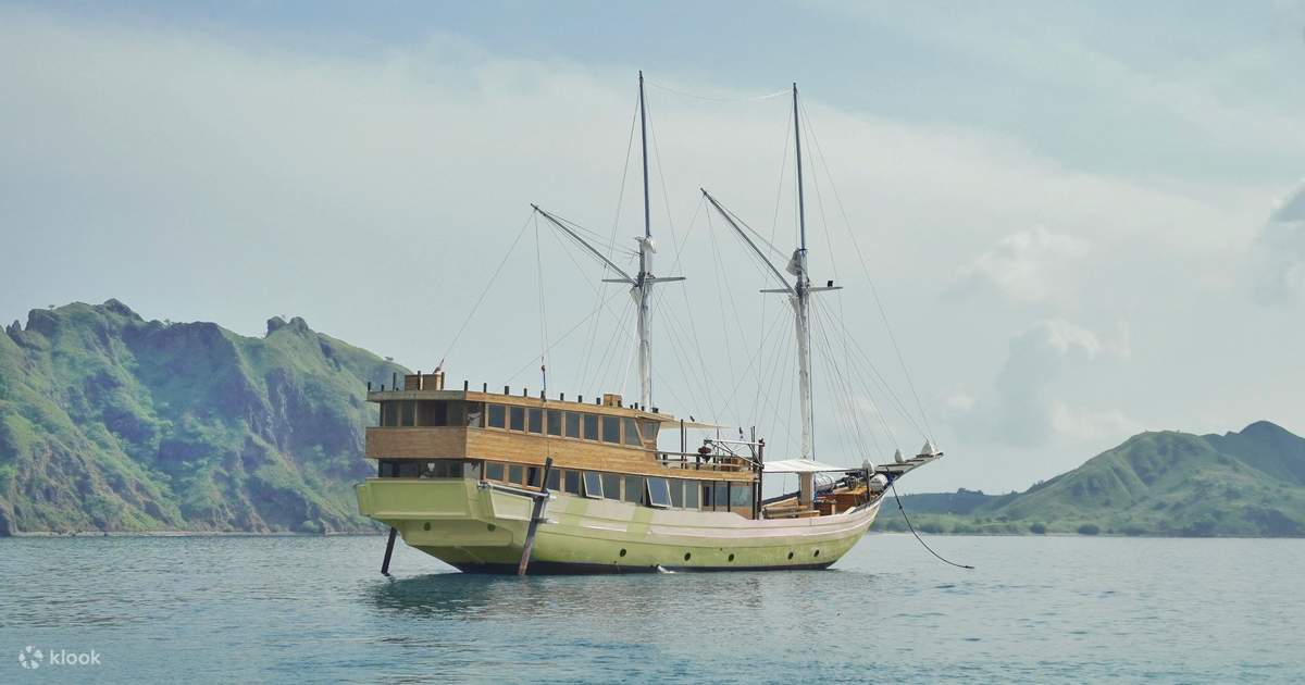 Leticia Phinisi 3D2N Sailing Komodo Liveaboard from Labuan Bajo - Klook