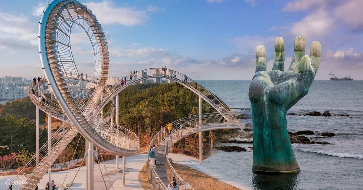 Homigot & Hwanho Park Space Walk One-day Sightseeing & Temple Tour ...