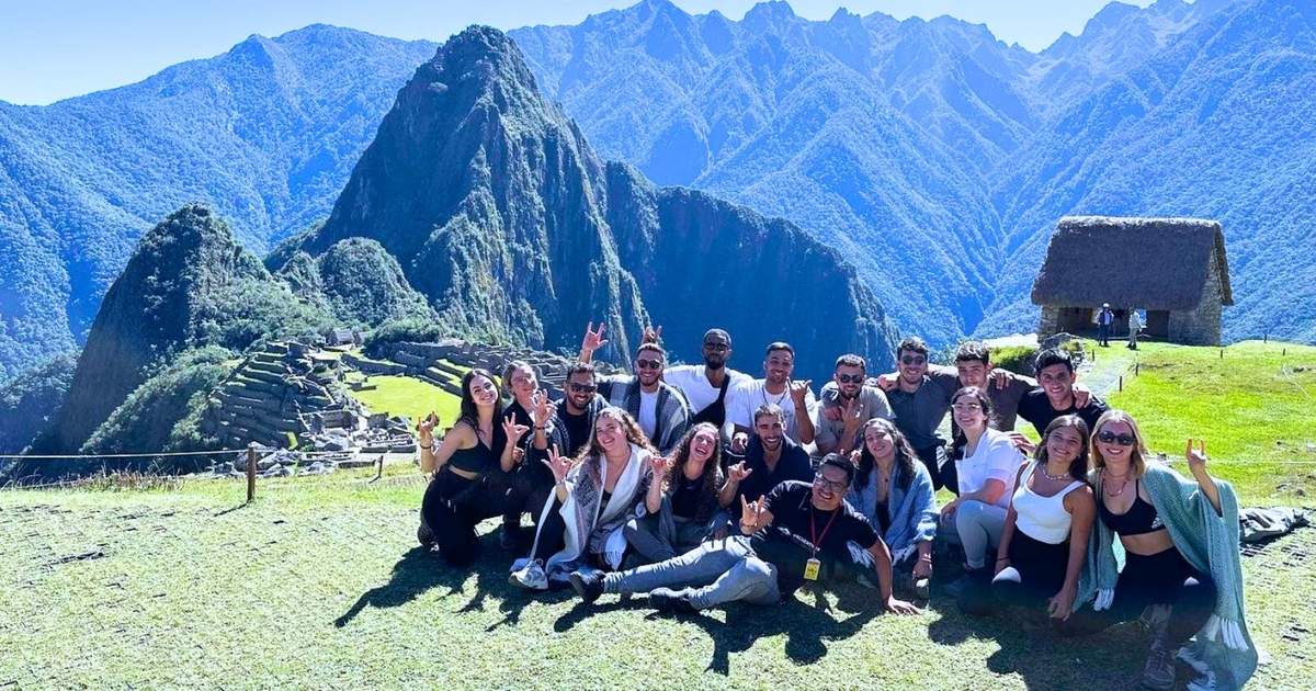 Sacred Valley to Machu Picchu Tour in 2 Days | Explore the Beauty of ...