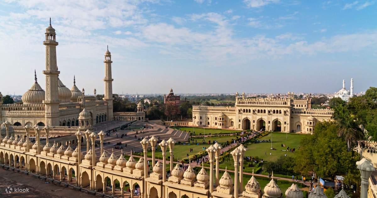 Lucknow en un día completo: Visita turística guiada en coche con guía ...