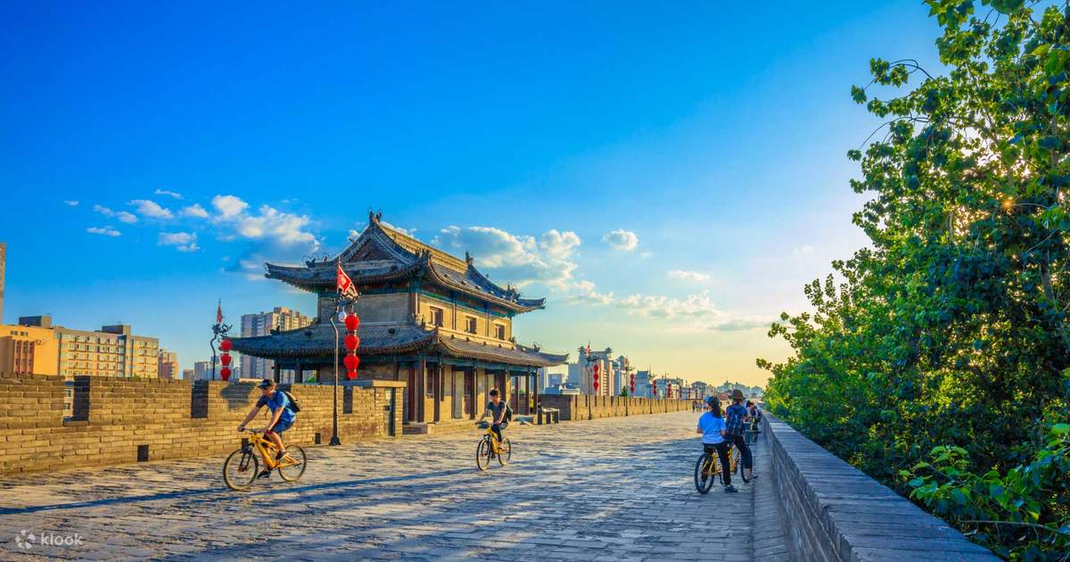 Xi'an City Wall Ticket + Chinese Tour Guide - Klook