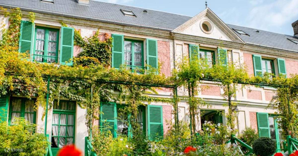 Claude Monet House in Giverny and Versailles Join In One Day Tour ...
