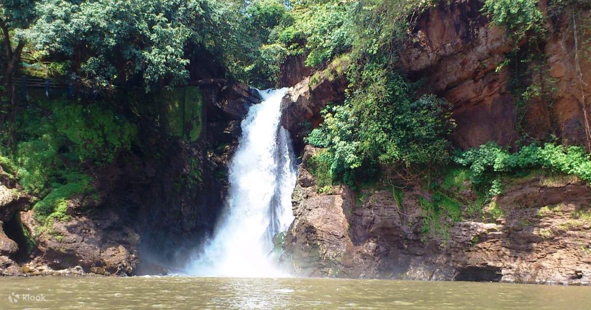 Sanquelim Harvalem Waterfalls and Rudreshwar Temple Private Day Tour ...